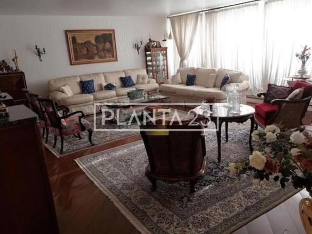Apartamento com 306 m², 4 quartos sendo 1 suíte à venda no bairro Jardim América