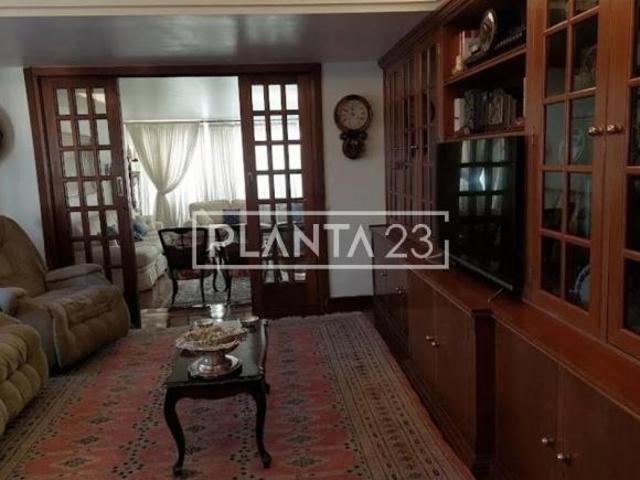 Apartamento com 306 m², 4 quartos sendo 1 suíte à venda no bairro Jardim América