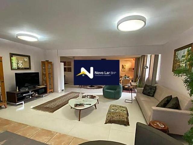 Apartamento com 300m², 4 quartos, 2 suítes, 3 vagas à venda no Lourdes
