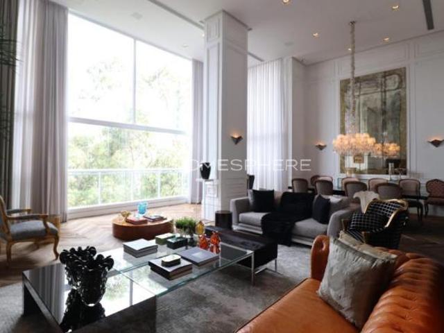 Apartamento com 301 m², 4 quartos sendo 4 suítes e 5 vagas de garagem à venda no bairro Panamby