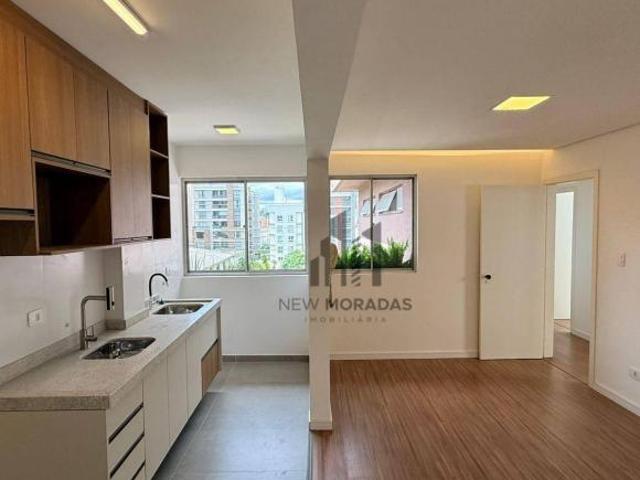 Apartamento com 30 Dormitórios e 01 Suíte à venda, com 63 m² Vila Izabel Curitiba/PR