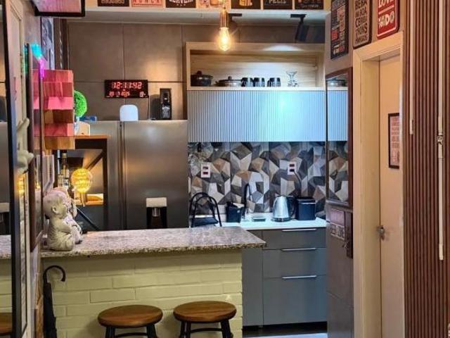 Apartamento com 30 m², bem distribuídos em 1 dormitório tipo suíte, sala de estar, cozinha e área de