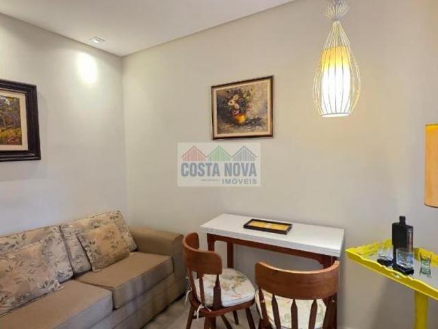 Apartamento com 30m² à 115 metros da praia do canal 4. Mobiliado pronto para morar