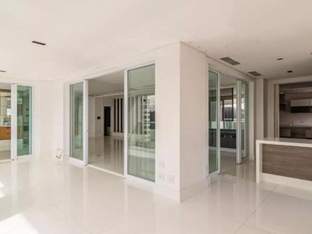 Apartamento com 322 m² no Condomínio The Penthouses – Tamboré Alphaville