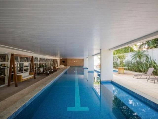Apartamento com 32m², 1 suíte, 1 vaga de garagem