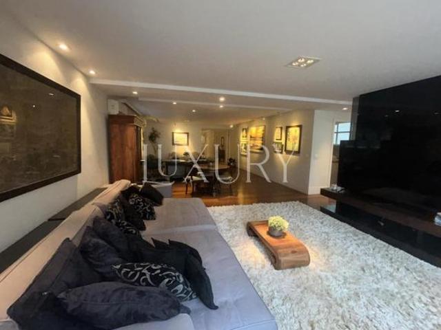 Apartamento com 340.0 m², à venda no bairro Jardim América, com 4 dormitórios e 3 vagas