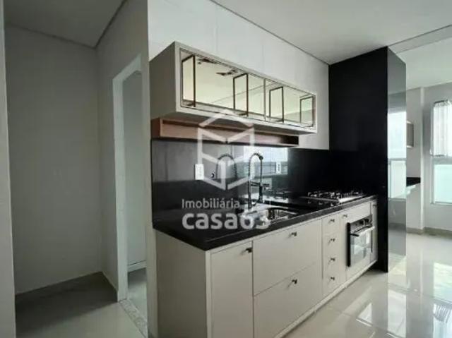 Apartamento com 3/4 Orla SKY