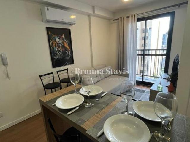 Apartamento com 34 m², 2 quartos sendo 1 suíte à venda no bairro Centro