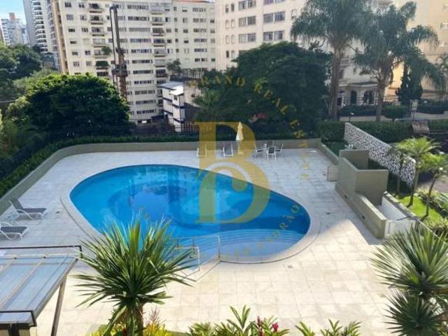 Apartamento com 369 m², 4 quartos sendo 3 suítes à venda no bairro Paraíso