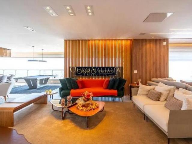 Apartamento com 374m²