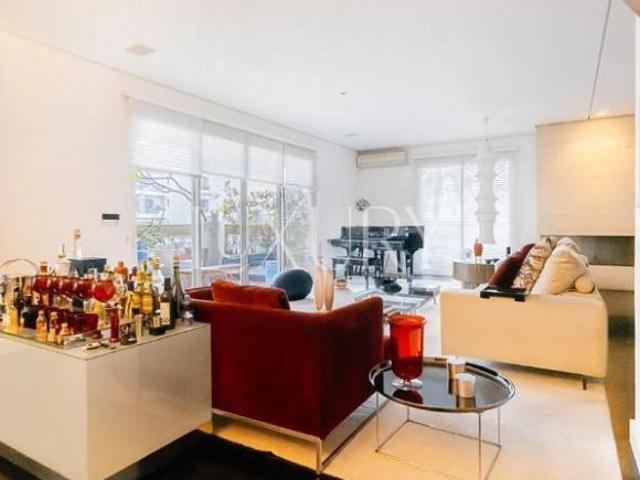 Apartamento com 398 m², 4 quartos sendo 4 suítes à venda no bairro Alto de Pinheiros