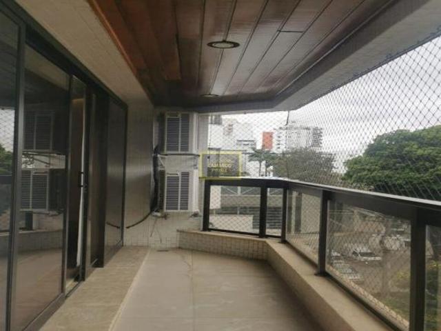Apartamento com 390 metros no Pacaembu
