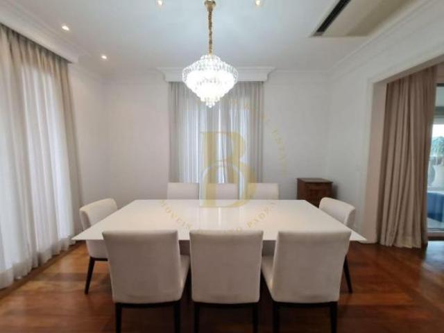 Apartamento com 405 m², 4 quartos sendo 4 suítes à venda no bairro Jardim Europa