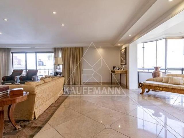 Apartamento com 419m² útil 4 Suítes, 5 Vagas para Venda e Locação em Higienópolis