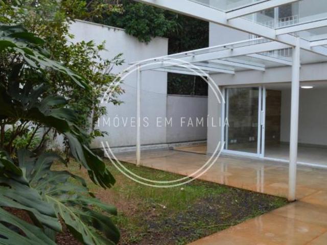Apartamento com 434 m², 5 quartos sendo 1 suíte à venda no bairro Alto de Pinheiros