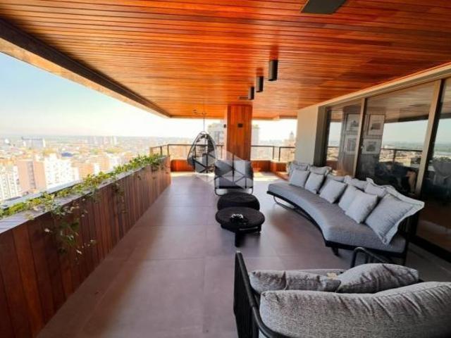 Apartamento com 432m² e 4 dormitórios, 4 suítes, 4 vagas no bairro Moinhos de Vento