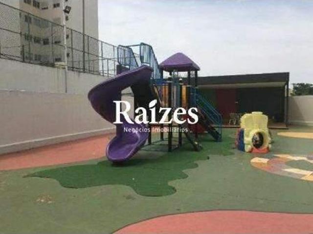 Apartamento com 4/4 sendo 1 suíte no Santa Mônica