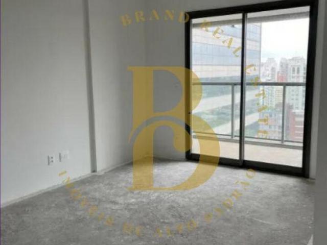 Apartamento com 45 m², andar alto, 1 quarto e 1 vaga, à venda em Moema, próximo ao Metrô