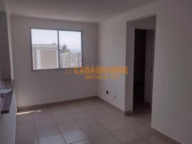Apartamento com 45ms², 2 dormitórios na Vila Tesouro