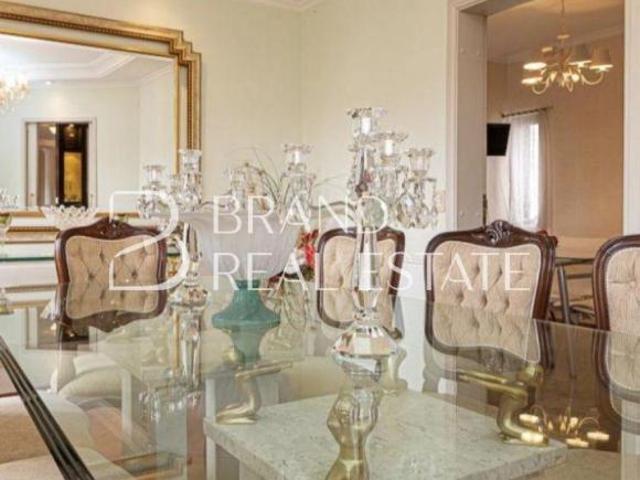 Apartamento com 490 m², 4 quartos sendo 4 suítes à venda no bairro Saúde