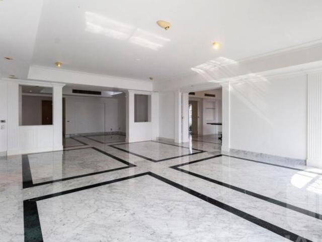 Apartamento com 4 Dorm, 4suítes, 5 Vagas e vagas de visitante em predio da Cyrela com lazer completo