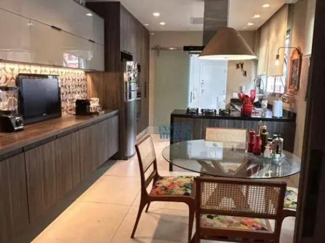 Apartamento com 4 dormitórios à venda, 220m² no Campo Belo Agende sua visita!