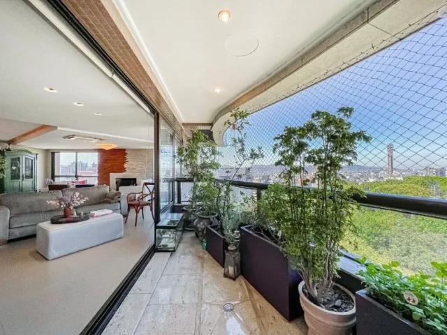 Apartamento com 4 dormitórios à venda, 237 m² no bairro Auxiliadora