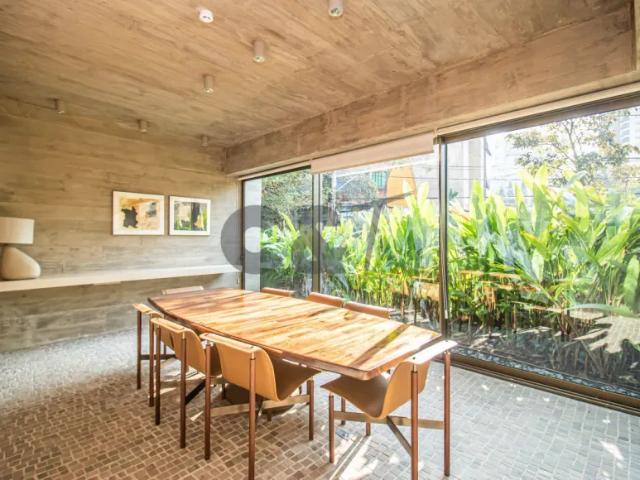 Apartamento 4 Dormitórios Suítes à Venda em Moema São Paulo/SP