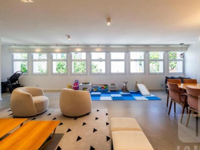 Apartamento com 4 Dormitóiros 2 Vagas em Jardim Paulista