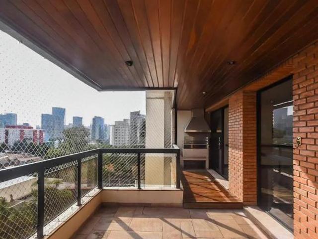 Apartamento com 4 dormitórios 4 vagas a venda no Real Parque