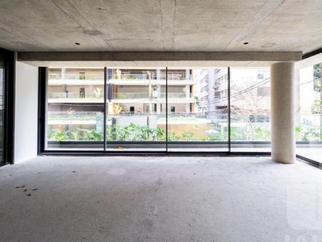 Apartamento com 4 Dormitórios 4 Vagas em Jardim Paulista