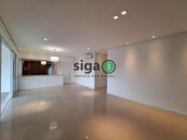 Apartamento com 4 Dormitórios, 4 vagas, 281m2 à venda no Panamby