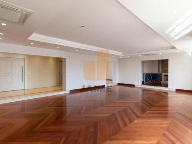 Apartamento com 4 Dormitórios 5 Vagas em Higienópolis