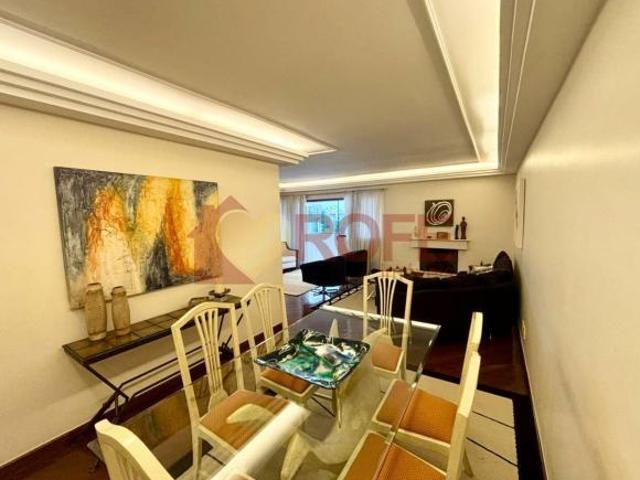 Apartamento com 4 dormitórios, 158 m² no Paco Rabane