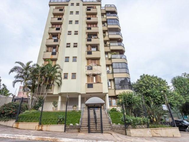 Apartamento com 4 dormitórios, 1 suíte, sacada, semi mobiliado. Aceita financiamento e FGTS