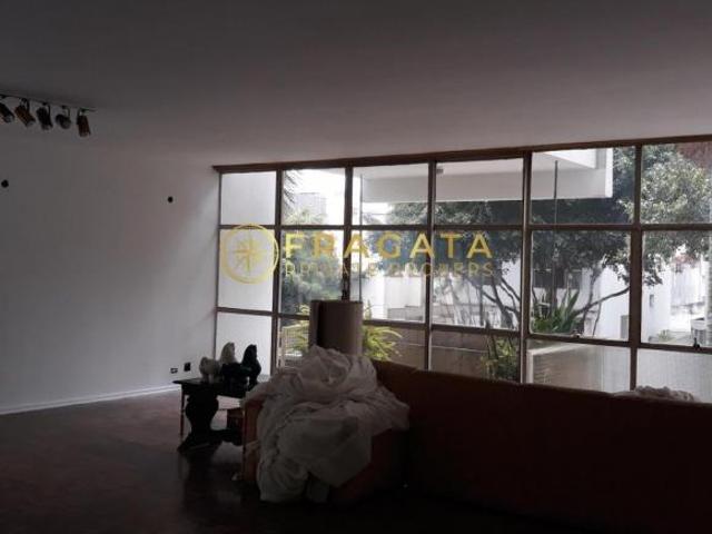 Apartamento com 4 dormitórios, 1 suíte, 2 vagas de garagem à venda, 260 m² Santa Cecília São Pau