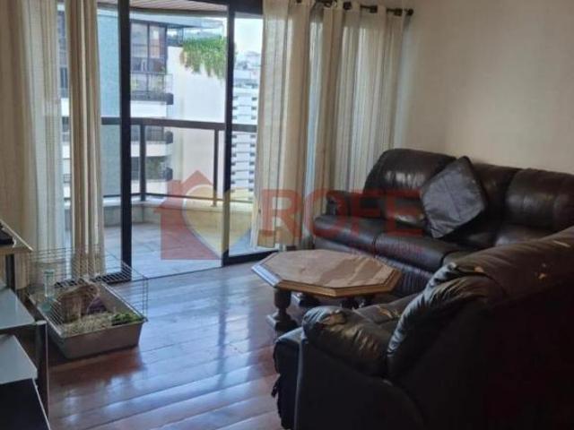 Apartamento com 4 dormitórios, 2 suítes, 2 vagas e com 148m² Moema