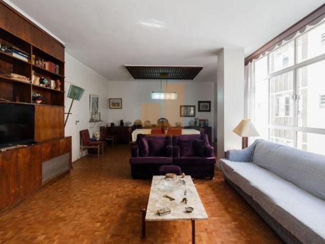 Apartamento com 4 Dormitórios 2 Vagas em Higienópolis