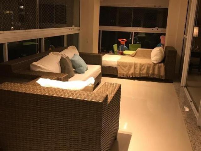 Apartamento com 4 dormitórios 3 vagas a venda em Moema