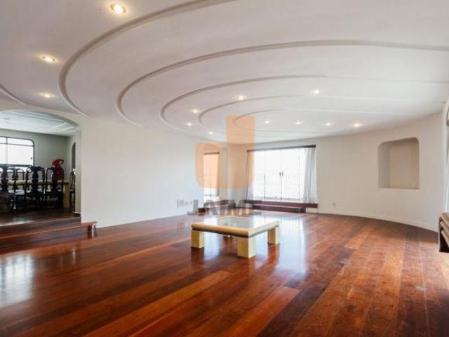 Apartamento com 4 Dormitórios 3 Vagas em Jardim Paulista