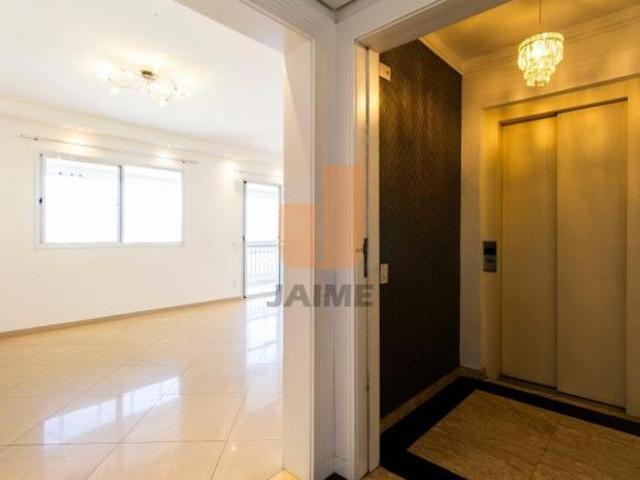 Apartamento com 4 Dormitórios 3 Vagas em Lapa