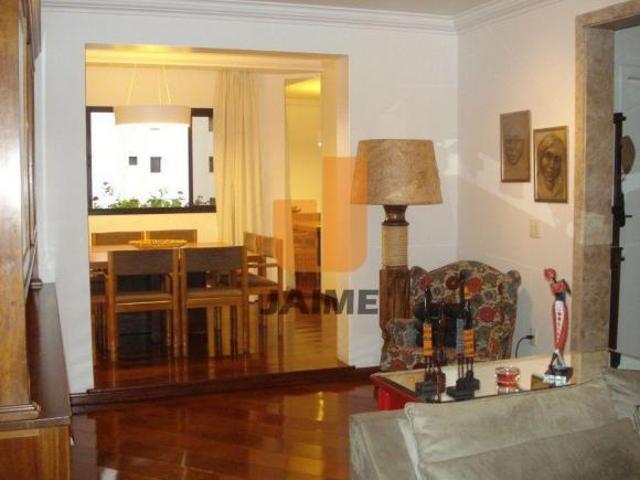 Apartamento com 4 Dormitórios 3 Vagas em Perdizes
