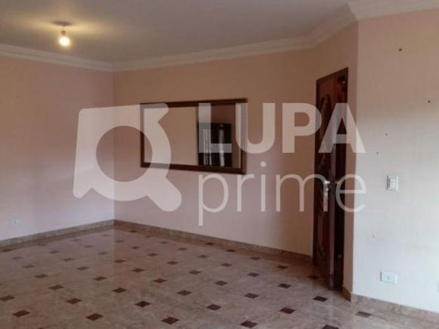 APARTAMENTO COM 4 DORMITÓRIOS Á VENDA SANTANA