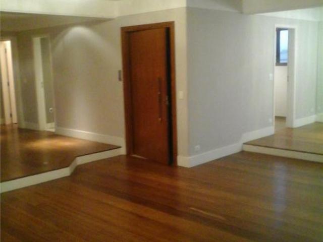 Apartamento com 4 dormitórios à venda, 180 m² por R$ 1.700.000,00 Moema São Paulo/SP