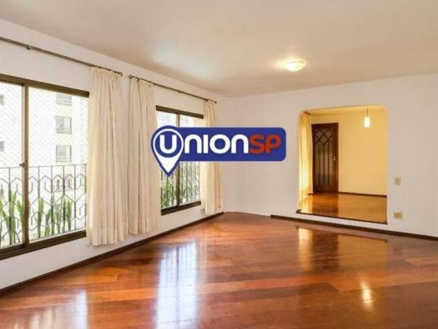 Apartamento com 4 dormitórios à venda, 180 m² por R$ 1.750.000,00 Moema São Paulo/SP