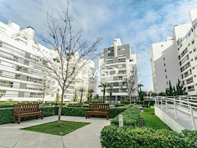 Apartamento com 4 dormitorios a venda, 188 m2 Agua Verde Curitiba/PR