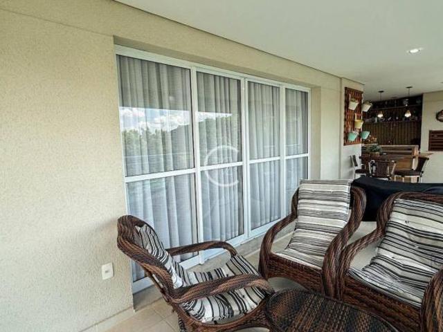 Apartamento com 4 dormitórios à venda, 190 m² por R$ 2.200.000,00 Jardim das Colinas São José do