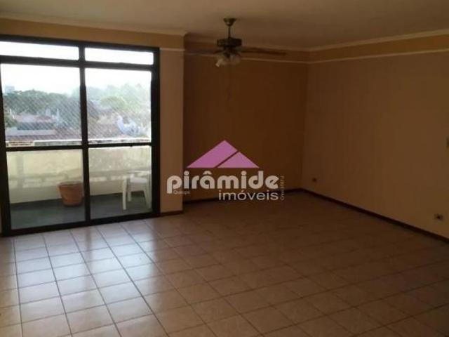 Apartamento com 4 dormitórios à venda, 103 m² por R$ 685.000,00 Bosque dos Eucaliptos São José d