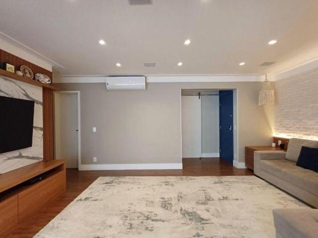Apartamento com 4 dormitórios à venda, 132 m² por R$ 1.860.000,00 Ponta da Praia Santos/SP
