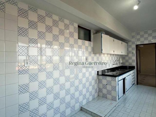 Apartamento com 4 dormitórios à venda, 132 m² por R$ 990.000,00 Centro Peruíbe/SP
